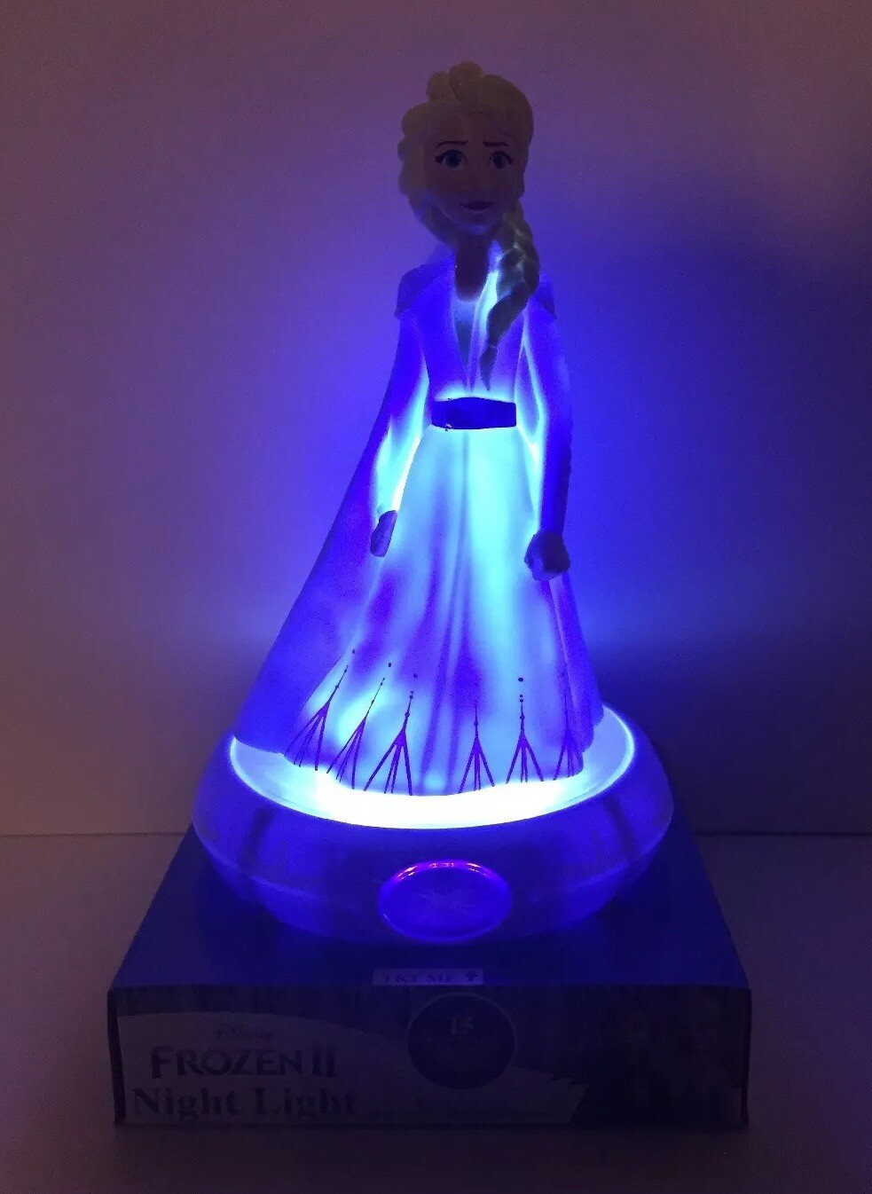 NEW Disney FROZEN 2 II ELSA Figure NIGHT LIGHT Auto Shut-Off Child-Safe ...