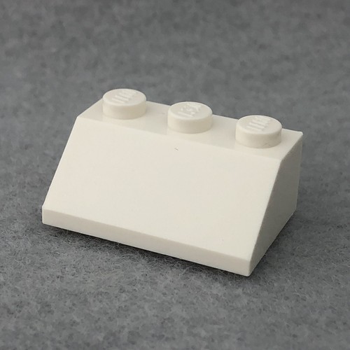 LEGO 3038 White Slope 45 2 x 3 (x1) | eBay