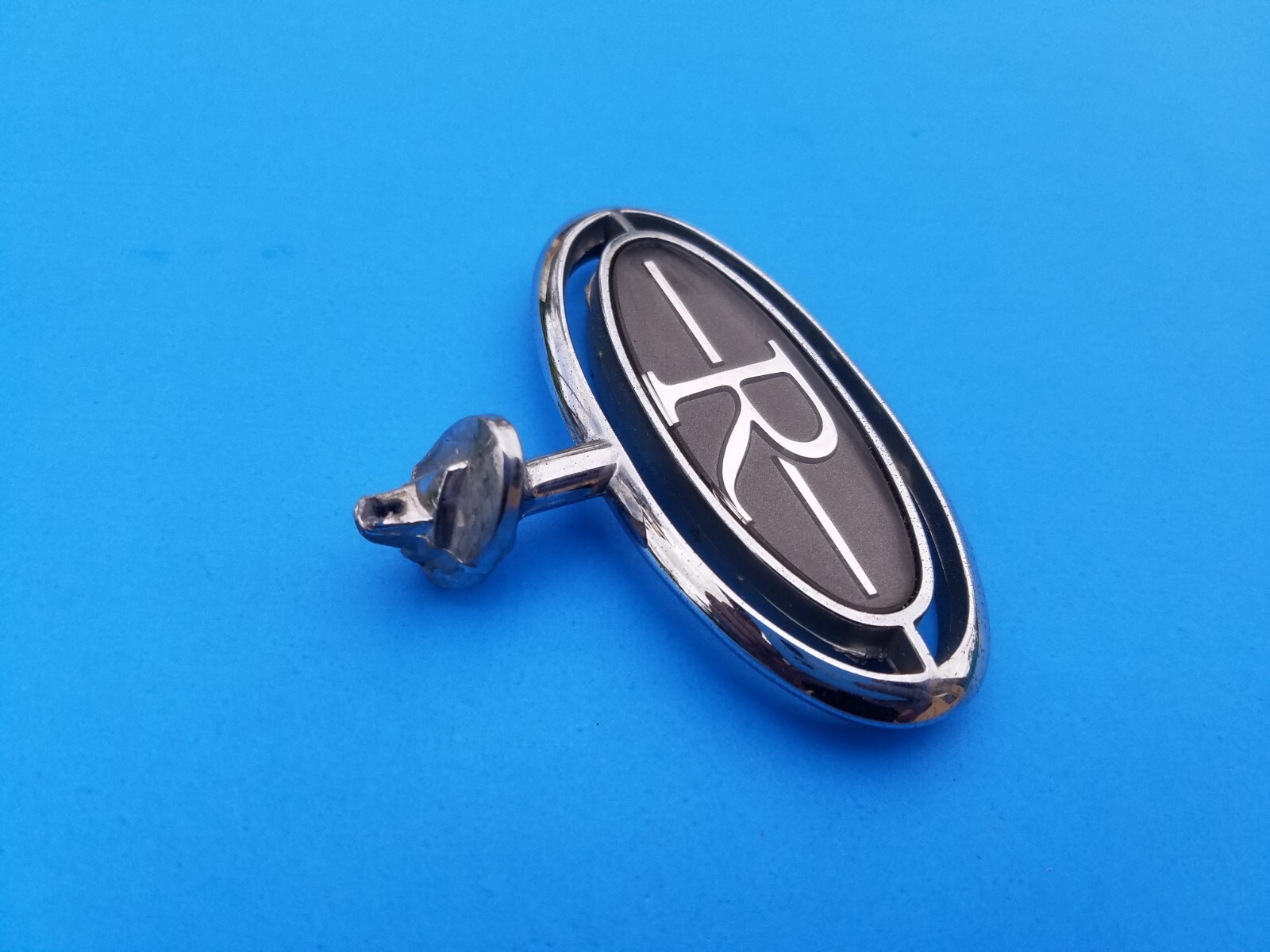86 87 88 89 90 91 92 93 BUICK RIVIERA FRONT HOOD EMBLEM BADGE LOGO OEM ...