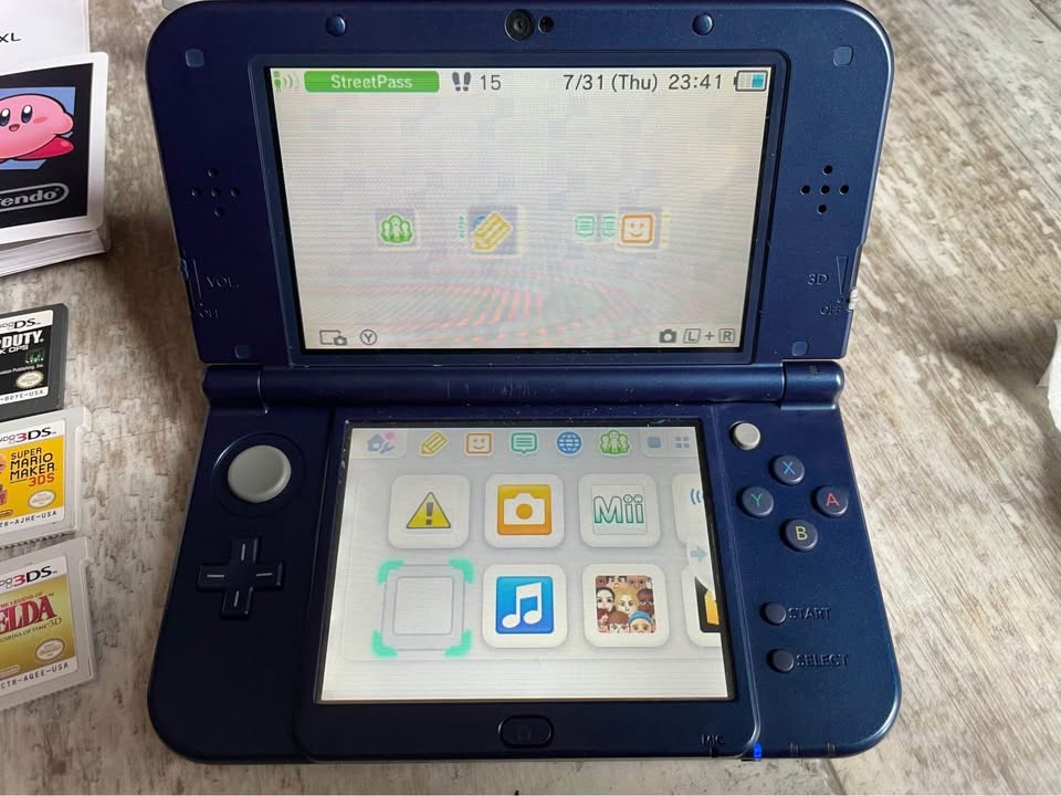 Nintendo 3DS XL Galaxy Edition w/ Box & Games Mario Zelda Call of Duty ...