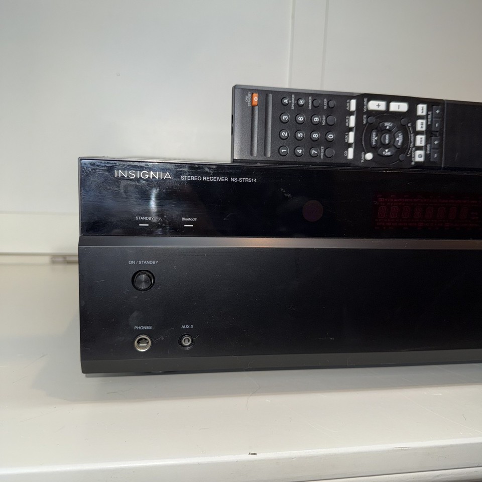 INSIGNIA NS-STR514 2 Channel AM FM 200 Watt Bluetooth Bundle Receiver W ...