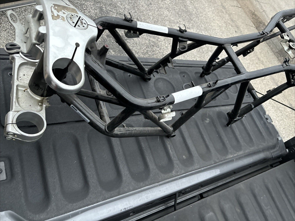 DUCATI SPORT CLASSIC 2006 GENUINE OEM FRAME CHASSIS + TRIPLE CLAMPS | eBay