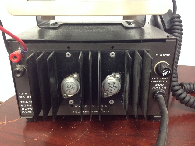 Vintage Regency TR200 UHF / VHF Mobile Transceiver Models Trh202 Tru152 ...