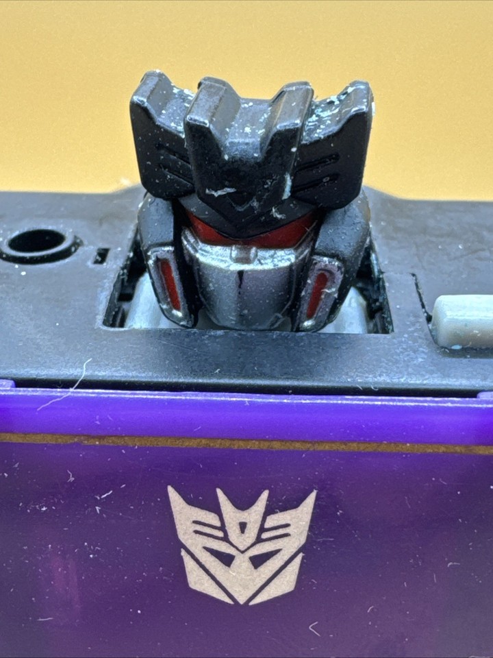 Transformers Music Label Soundwave Black Blaster READ MP3 Player ...