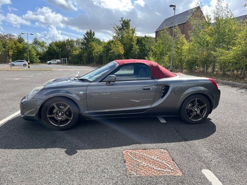2004 Toyota MR2 Roadster Mk 3 Red Edition. Replacement engine ...
