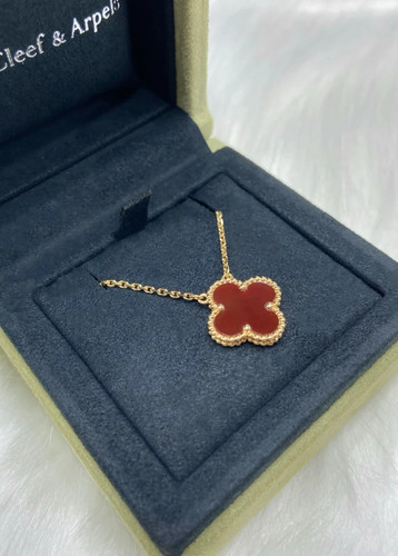 Van Cleef & Arpels Alhambra Ruby Clover Pendant Necklace in 18K Gold | eBay