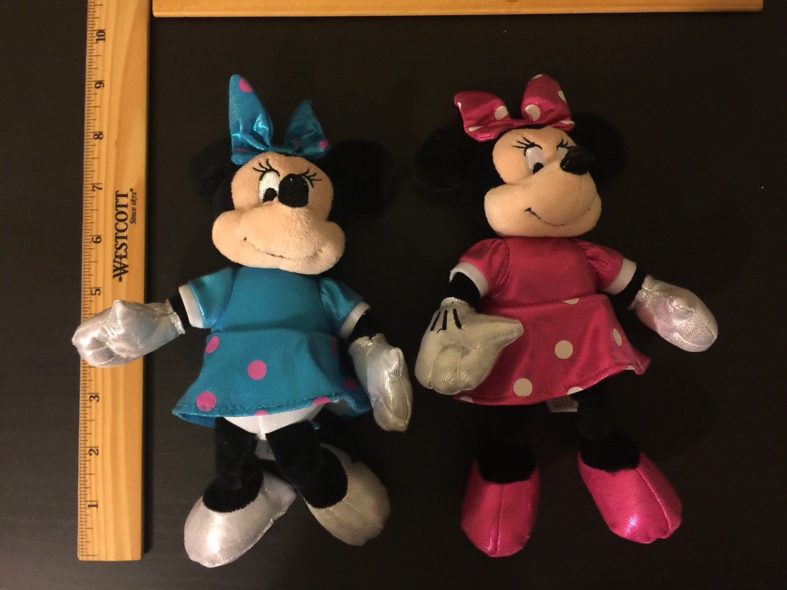 2 Walt Disney World Minnie Mouse Plush Dolls BT-5.18 | eBay