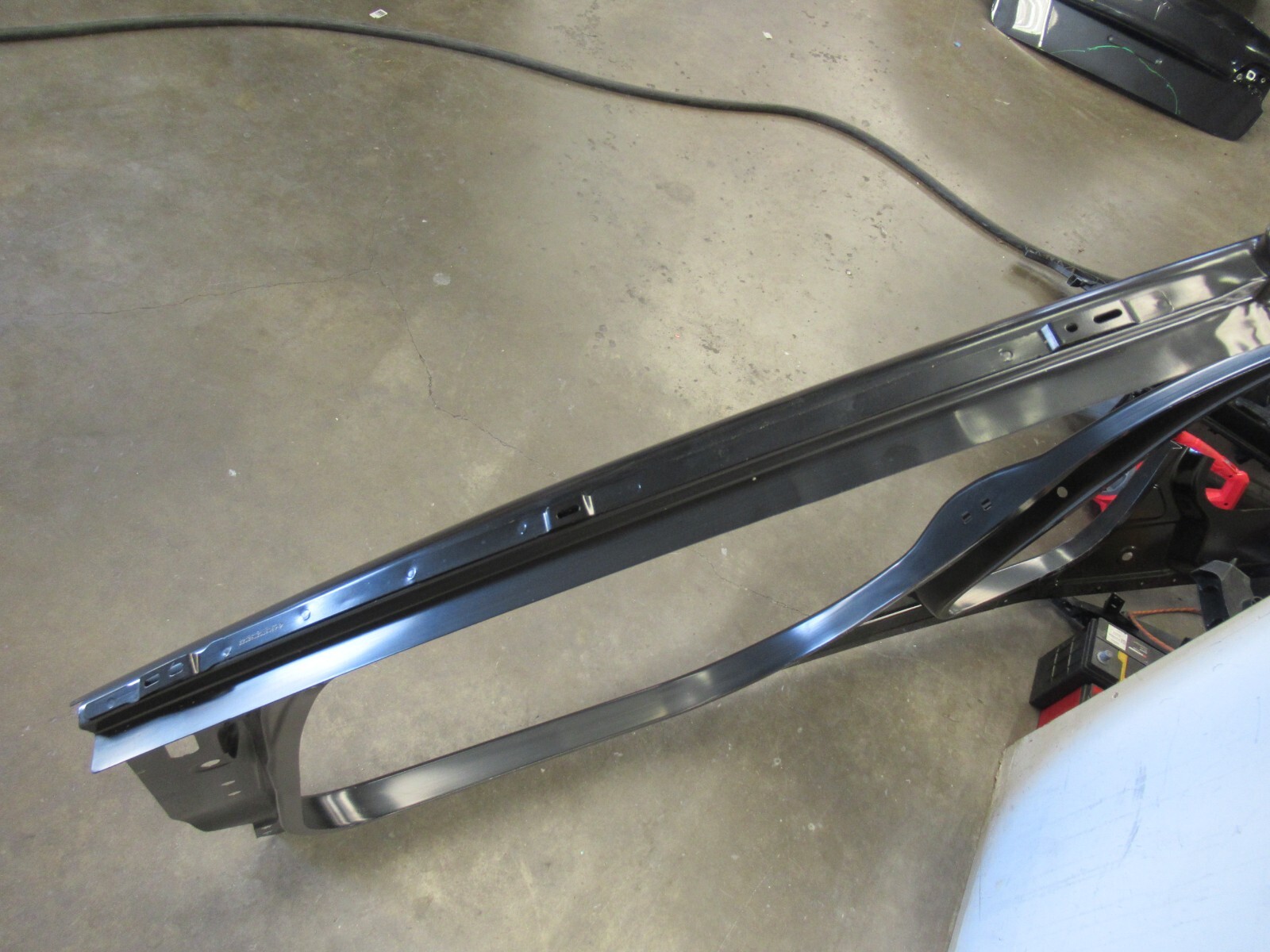 Rivian R1T RH Passenger Uniside Body Panel Skin A B Pillar PT00015044 ...