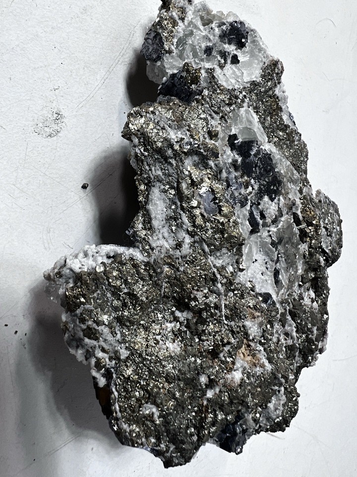 364g 4” Stephanite with Pyrite and Tetrahedrite on Quartz | eBay