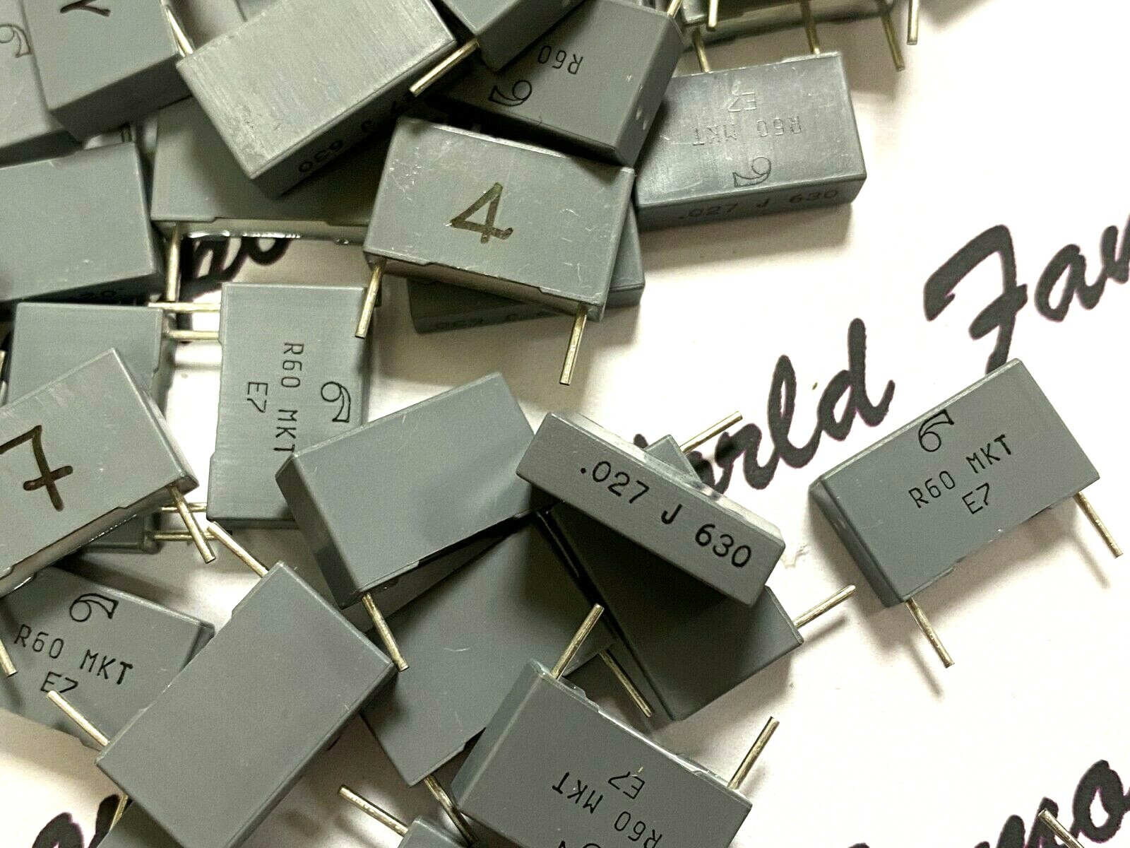 50pcs - ARCOTRONICS 0.027uF 27nF 630V 5% R60 MKT pitch:15mm Capacitor ...