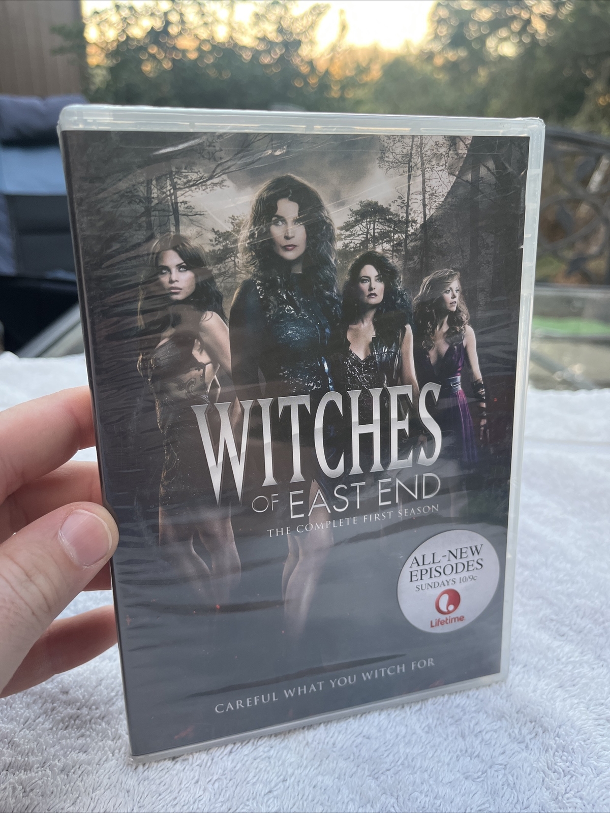 Witches of East End: The Complete First Season (DVD, 2014, 3-Disc Set ...
