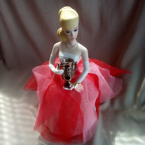 Enesco Barbie Collectables Campus Sweetheart 1965 (295213) Musical ...