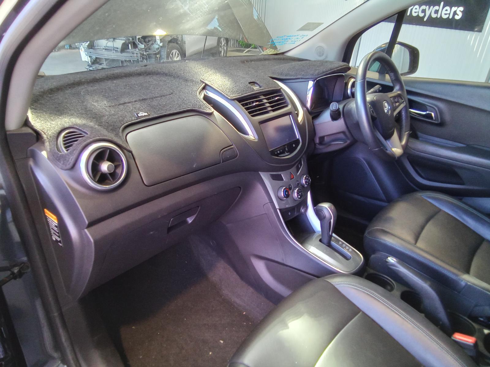 HOLDEN TRAX 08/13-12/20 LEFT REAR INNER DOOR HANDLE TJ SERIES | eBay