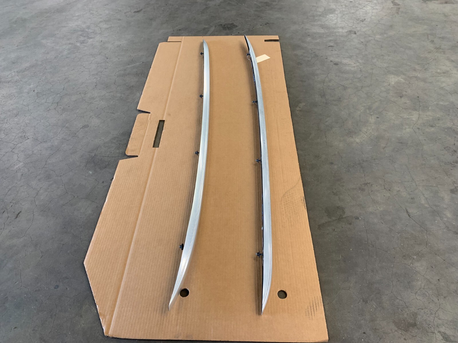 17-23 CADILLAC XT5 ROOF RACK RAIL LUGGAGE CARRIER MOLDING TRIM SET, OEM ...
