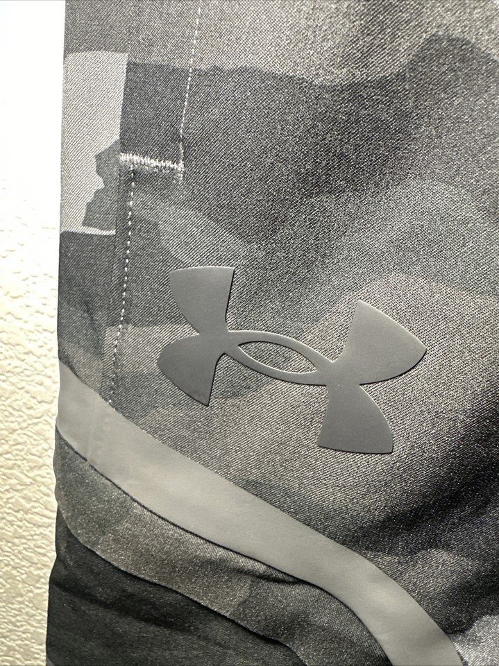 Men’s Under Armor Active Shorts Camo NWT Retails For $90 Medium RN ...