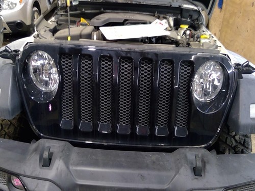Jeep Wrangler 2018-2024 Front Grille Black w/Grille Inserts w/o Camera ...