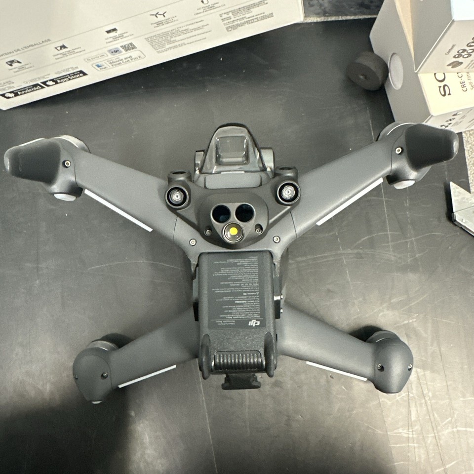 DJI FPV Explorer Combo (Goggles Integra), FPV Drone with Camera for ...