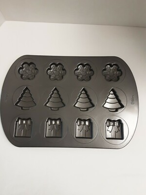 Wilton Non-Stick Holiday Cookie Baking Pan 9 Cavities Snowflakes, Trees ...