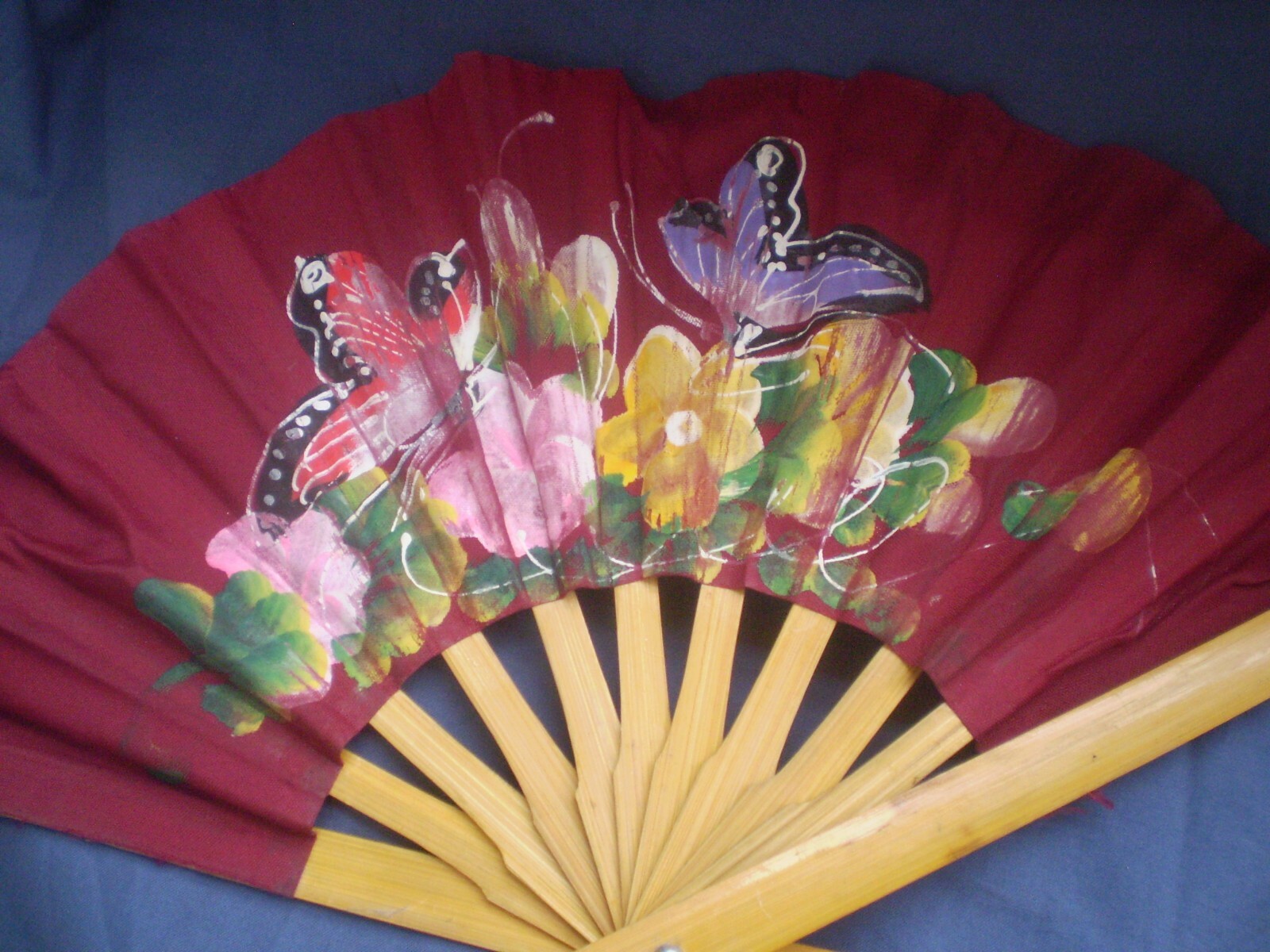RARE antique painted red silk fan theatrical fan flow… - Gem