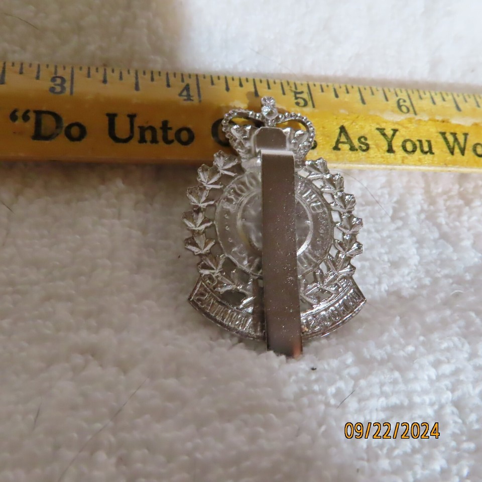 Vintage WW2 Canadian Queens Crown Sherbrooke Hussars Brass Cap Badge | eBay