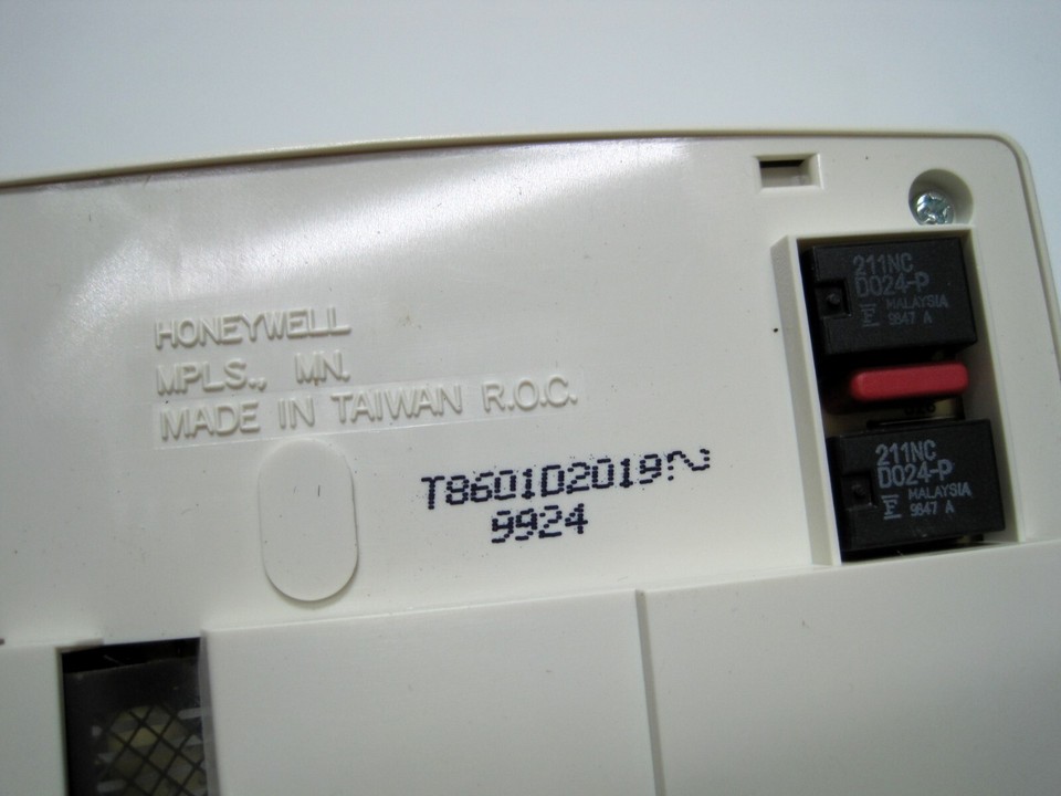 Honeywell Chronotherm IV Plus T8601D2019 Programmable Thermostat | eBay