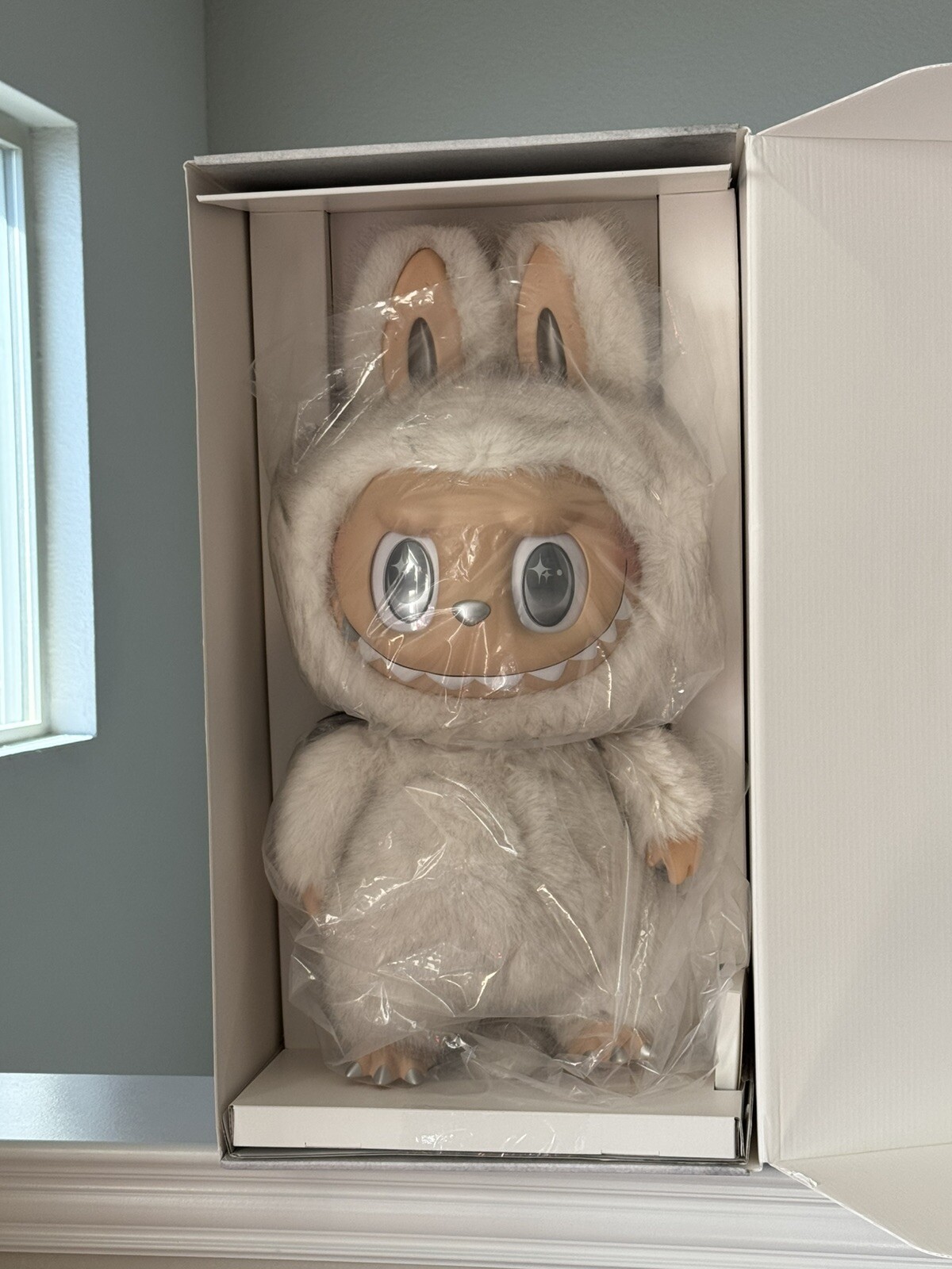 POP MART LABUBU The Monsters Angel In Clouds Vinyl Doll AUTHENTIC (New ...