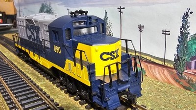 WALTHERS TRAINLINE HO GP9M CSX LOCOMOTIVE #890 - ITEM #931-105 - NEW ...