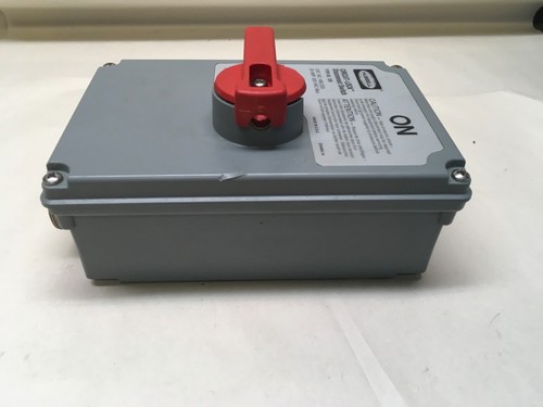 HUBBELL HBLDS3 ENCLOSURE w/ HBLDS3RS DISCONNECT SWITCH (KB) | eBay