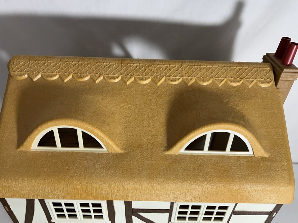 Calico critters/sylvanian families Highfield Farm House | eBay