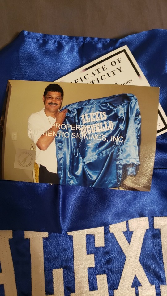 Alexis arguello autographed robe by Authentic Signings, Inc **NEW** | eBay