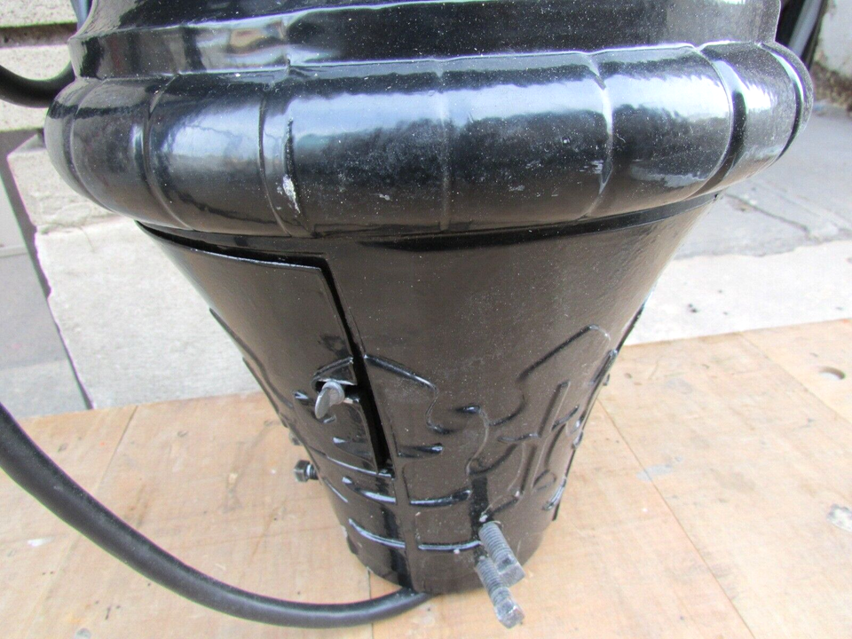 Stunning GE Evolve LED Post Top - Avery StreetDreams – EPAS Bronze Pole ...