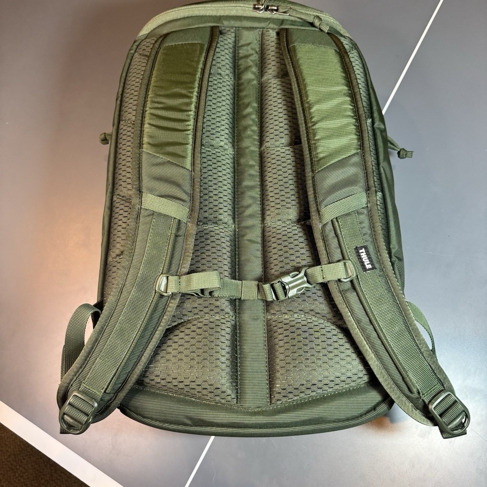 Thule Enroute Backpack 23L Black Tech Laptop Work Bag green | eBay