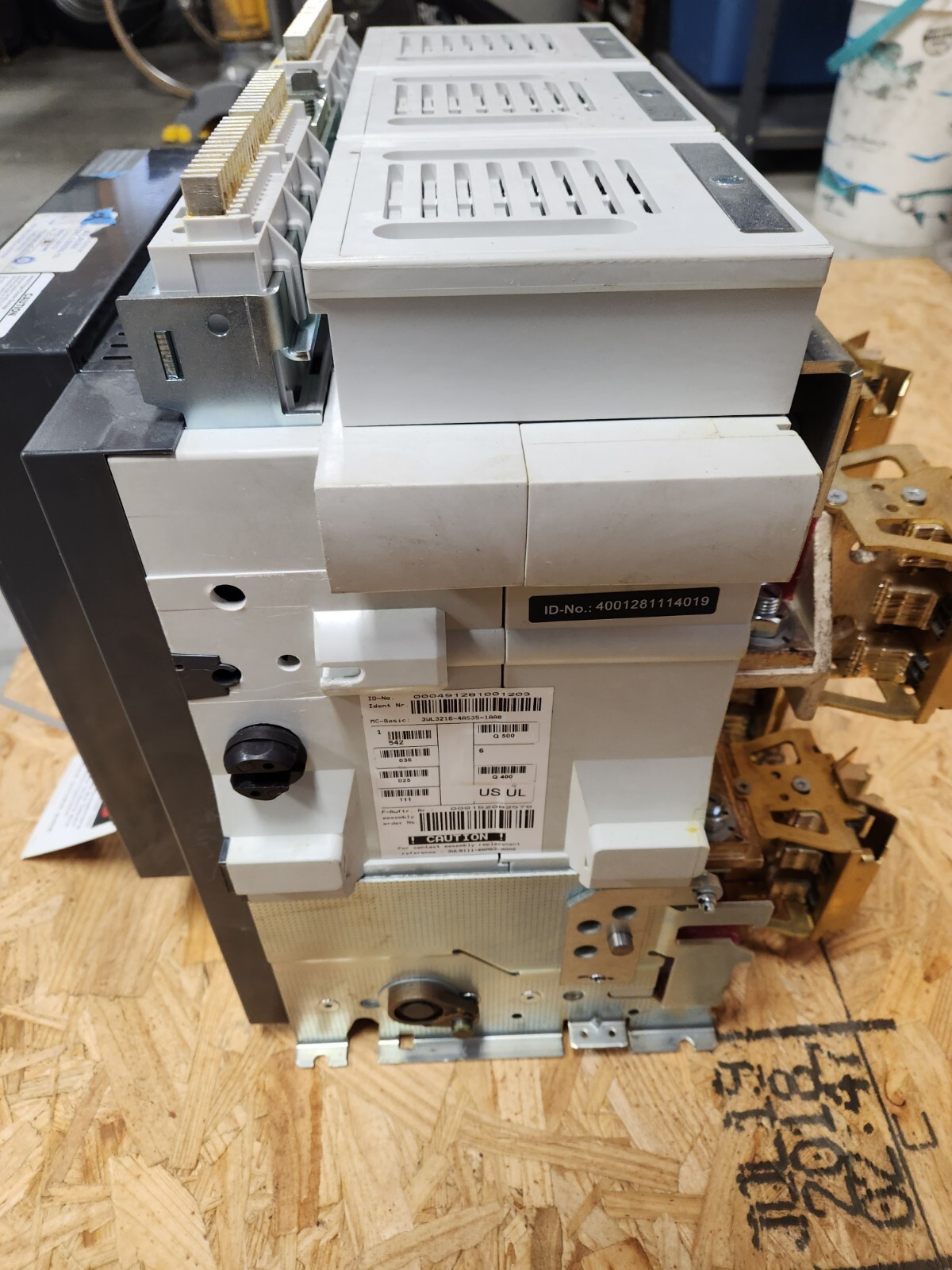 Siemens Cubicle Bus Circuit Breaker 1600 A WLL2A316 ETU745 1200A Plug ...