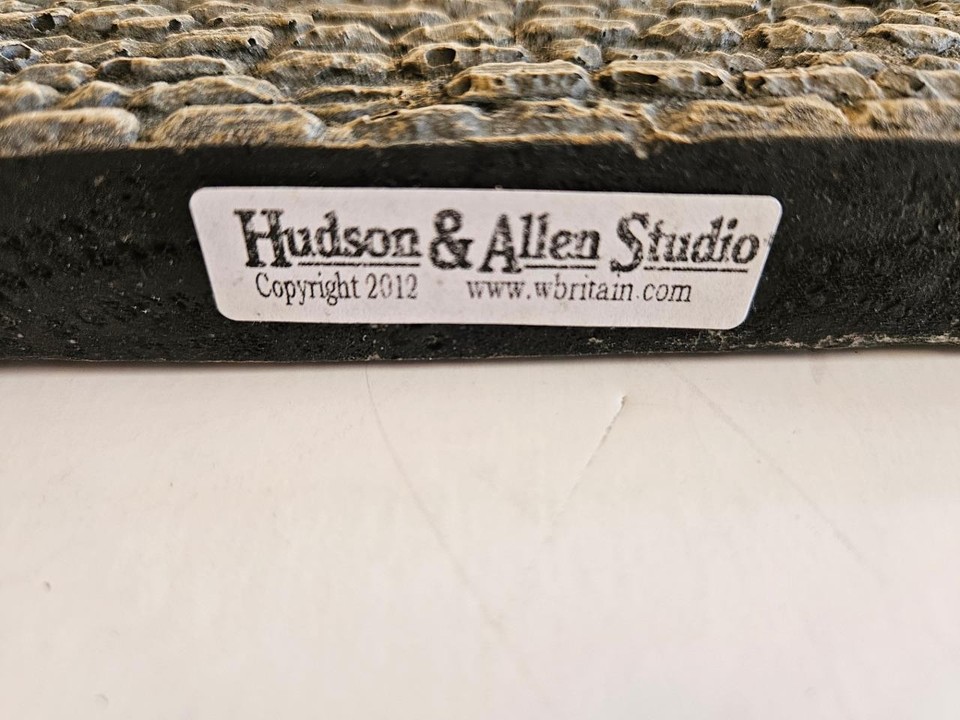W. Britain HUDSON & ALLEN HA2034 STONE WALL SECTION | eBay