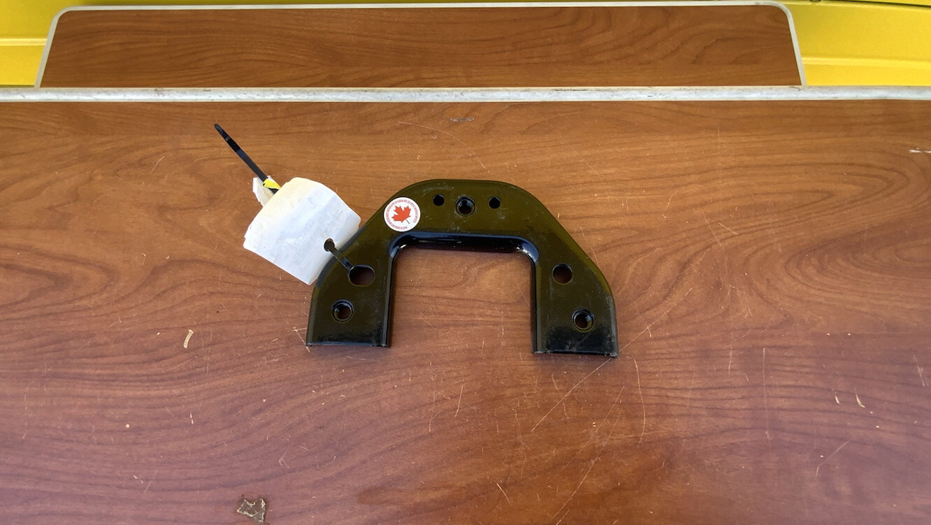 New OEM GM Frame-Bumper Bracket Right 22833933 | eBay