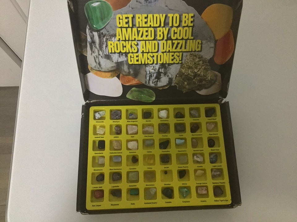ulitmate rocks and gems collection schoolastic *includes 47 stones and ...