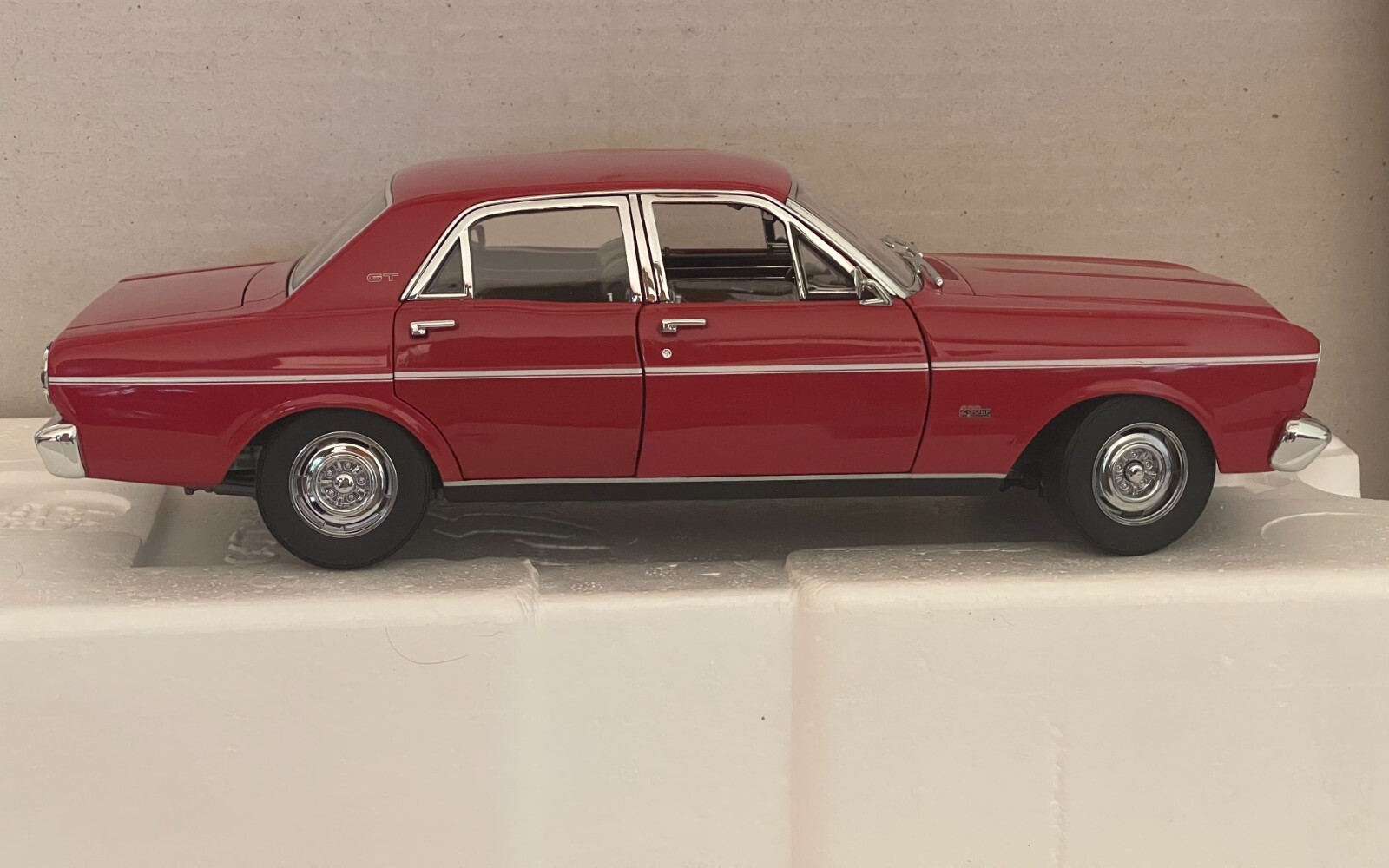 Classic Carlectables Ford 1968 XT GT Ford Falcon Candy Apple Red Ltd.Ed ...