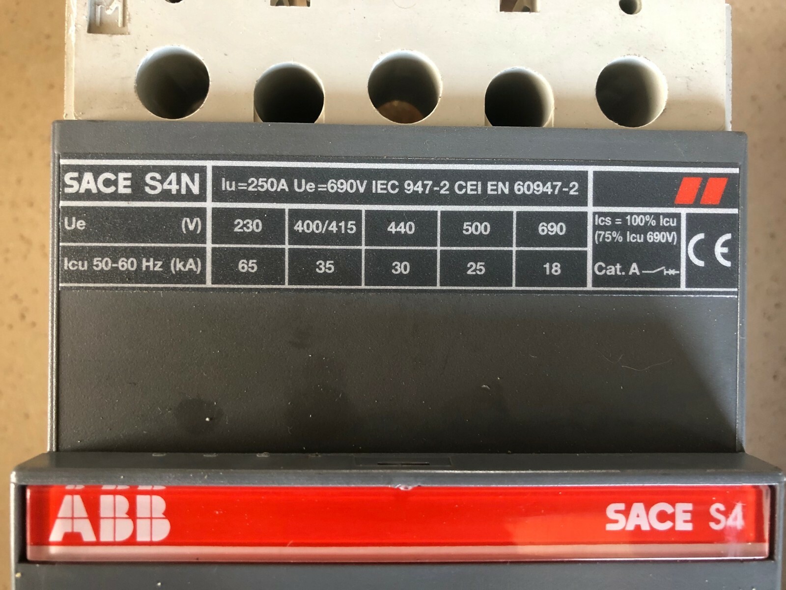 ABB SACE S4, S4Ν CIRCUIT BREAKER 3 POLE, 600V, 250AMP | eBay