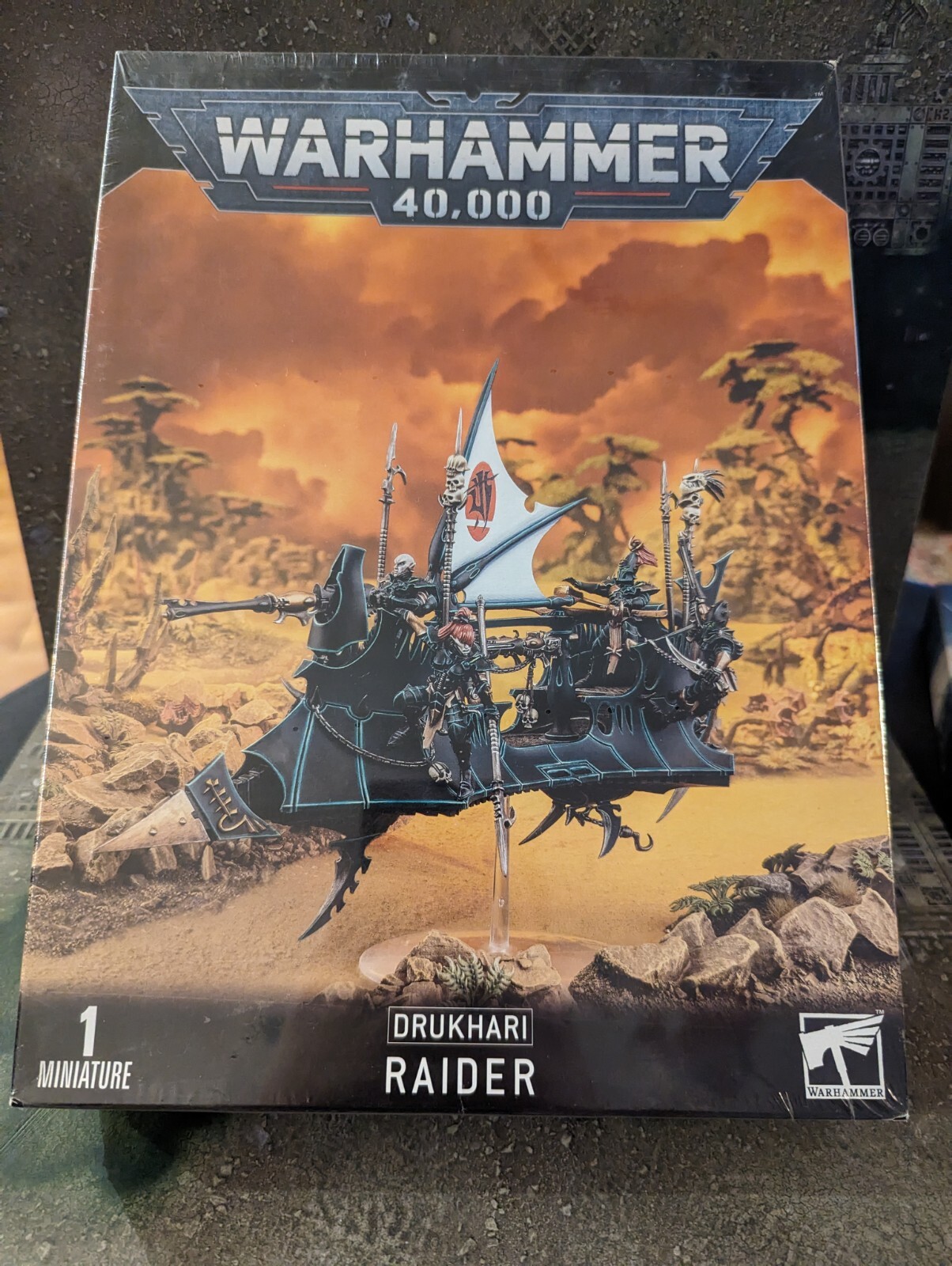 Games Workshop Warhammer 40K Drukhari Raider Single Minature for sale ...