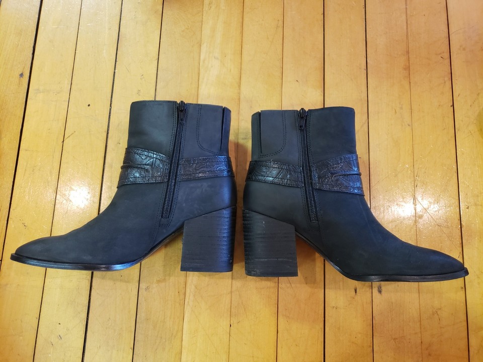 Vionic Carnelia Women Size 6.5 Shoes Black Leather Casual Side Zip ...