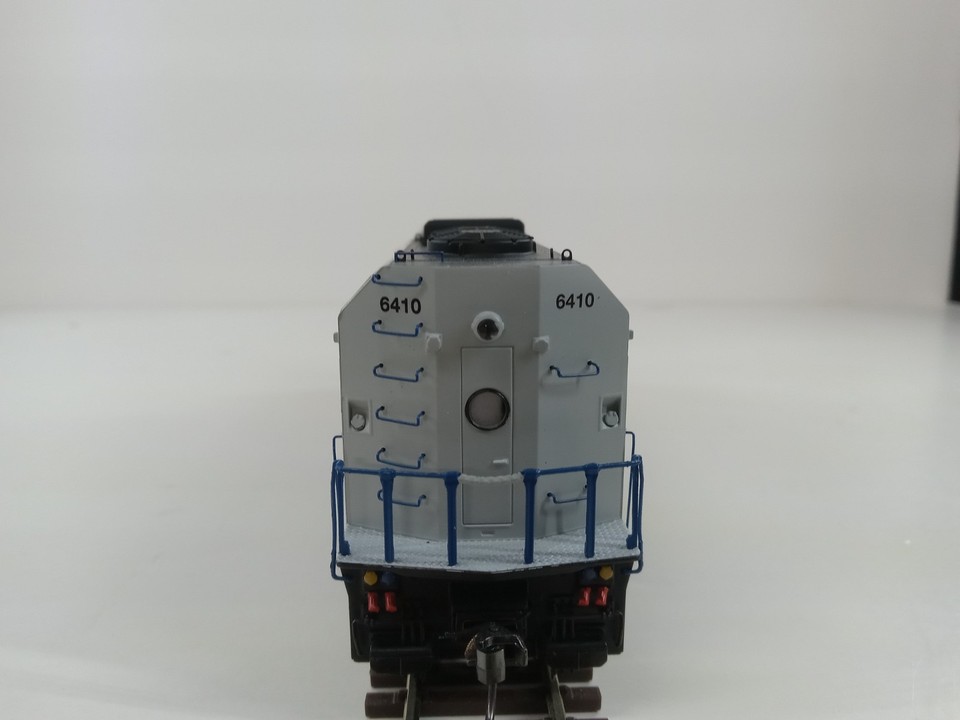 RAPIDO F40PH-2D Locomotive 6422 DCC/Sound HO Scale | eBay