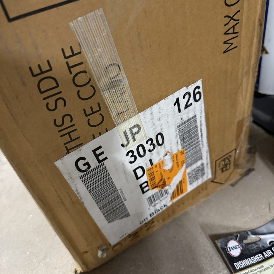 GE JP3030DJBB 30 Inch Smoothtop Electric Cooktop with 4 Radiant ...