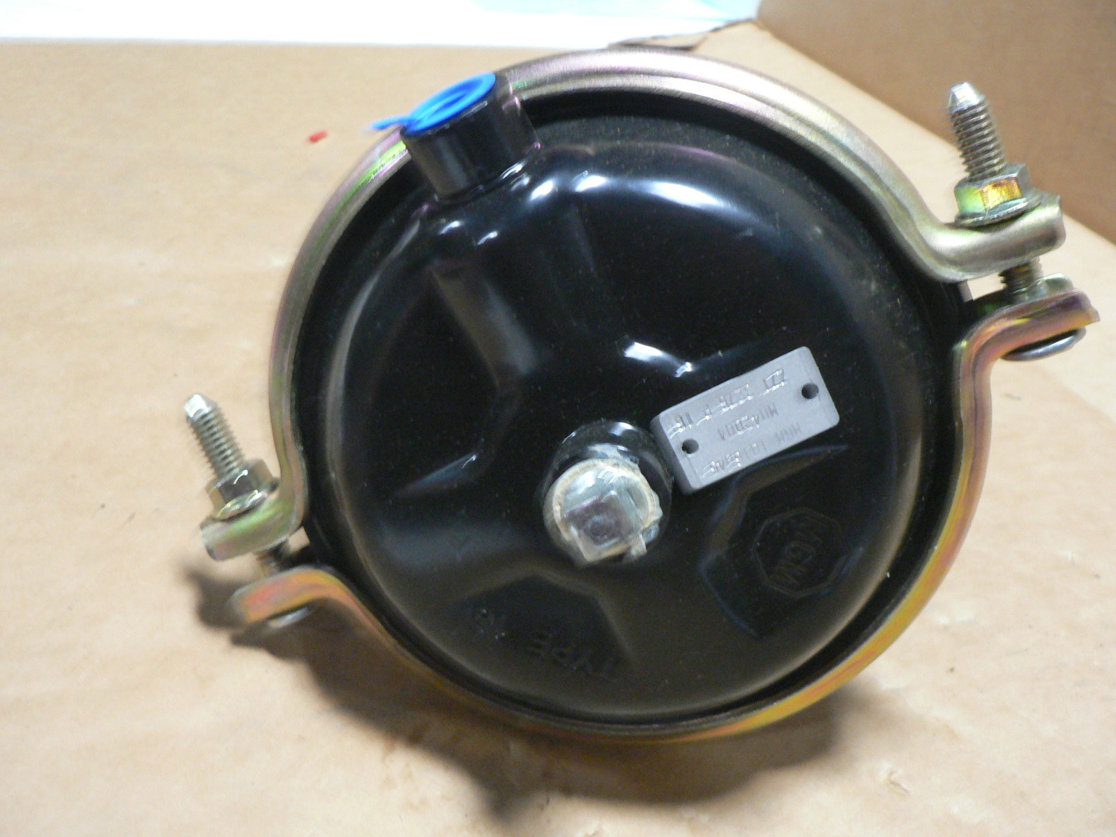 MGM BRAKE CHAMBER 1016045 Z71-3276P16 M042004 T-16 NAVISTAR 470758C91 ...