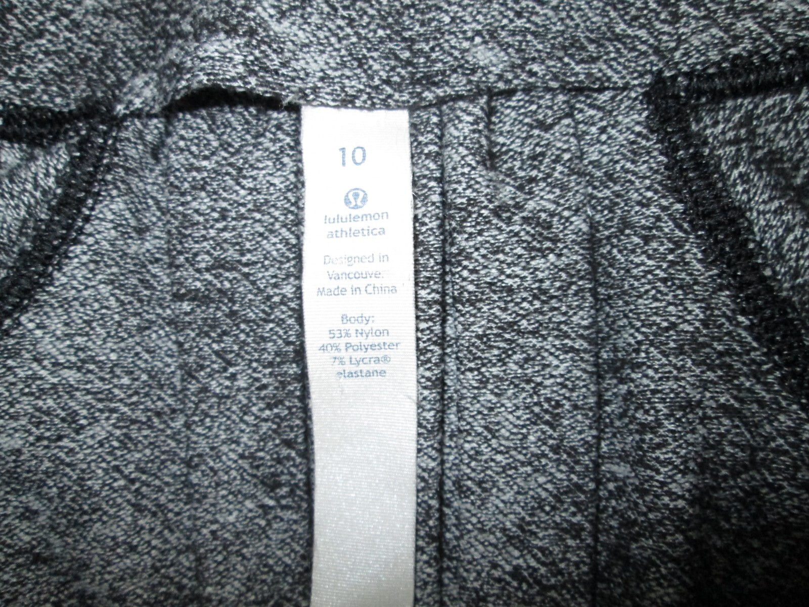 LULULEMON Black & White Speckled Rush Hour 1/2 Zip Lo… - Gem