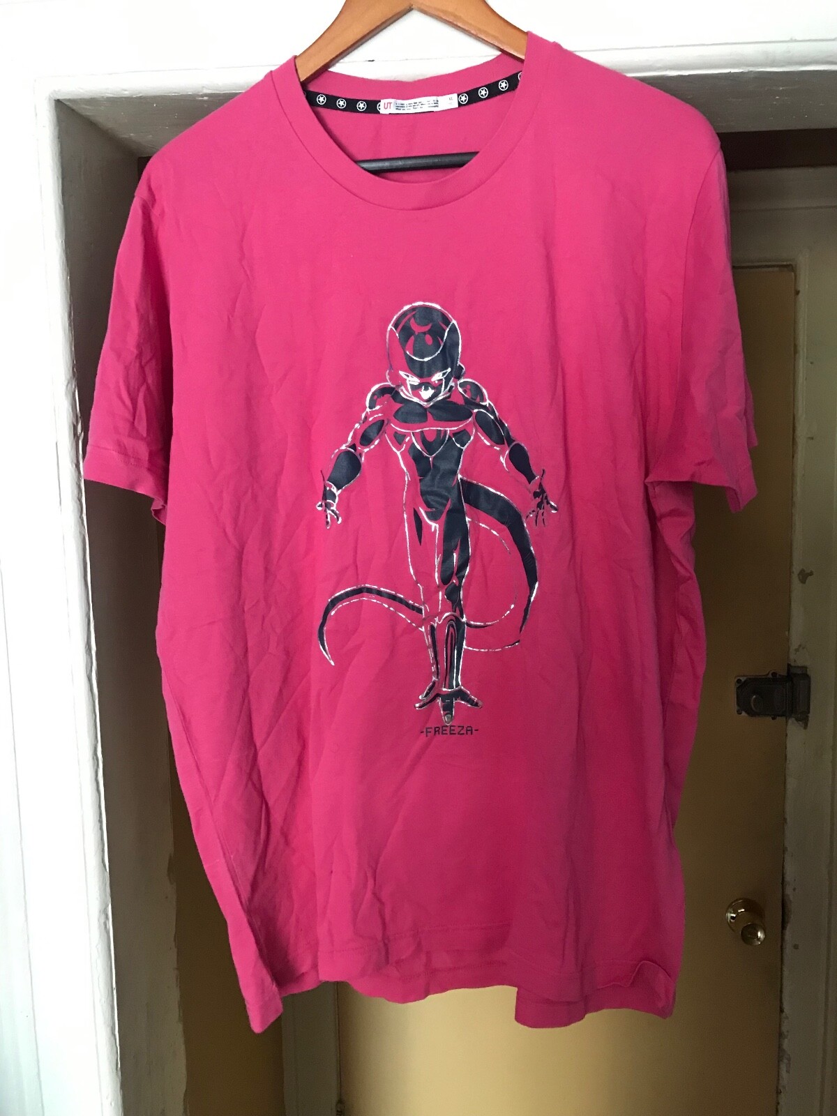 FREEZA / DRAGON BALL X UNIQLO Pink UT Graphic T-shirt SZ XL | eBay