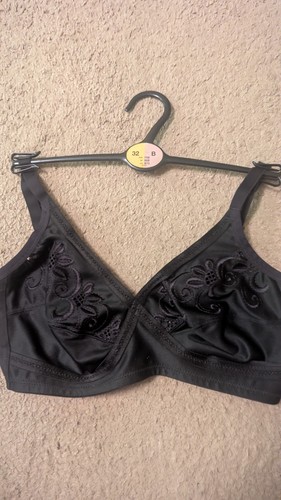 32D EX STORES BLACK CROSSOVER NON WIRED FULL CUP BRA BNWOT | eBay UK
