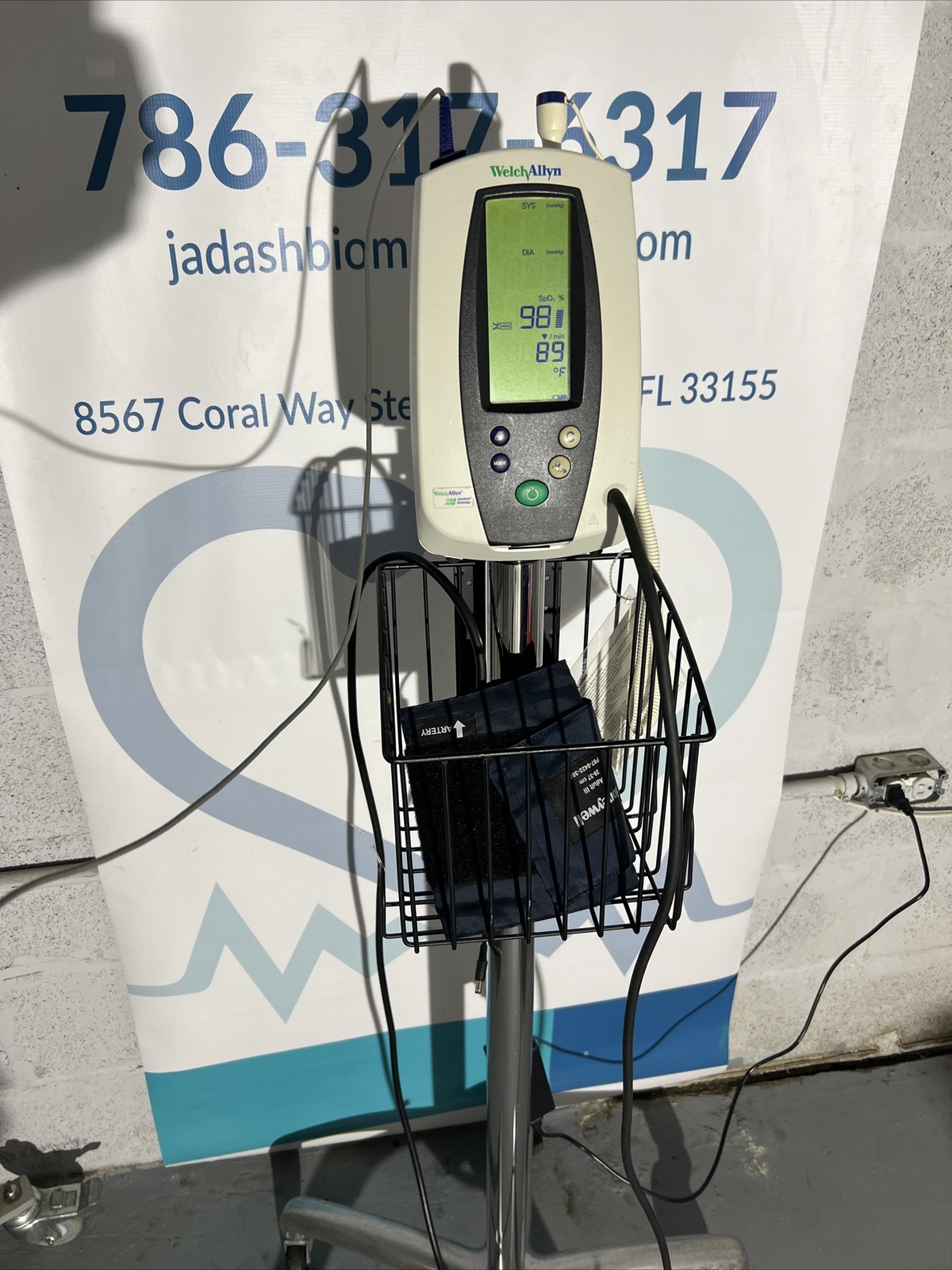 Welch Allyn 420 Vital Signs Patient Monitor w/ Rolling Stand PATIENT ...