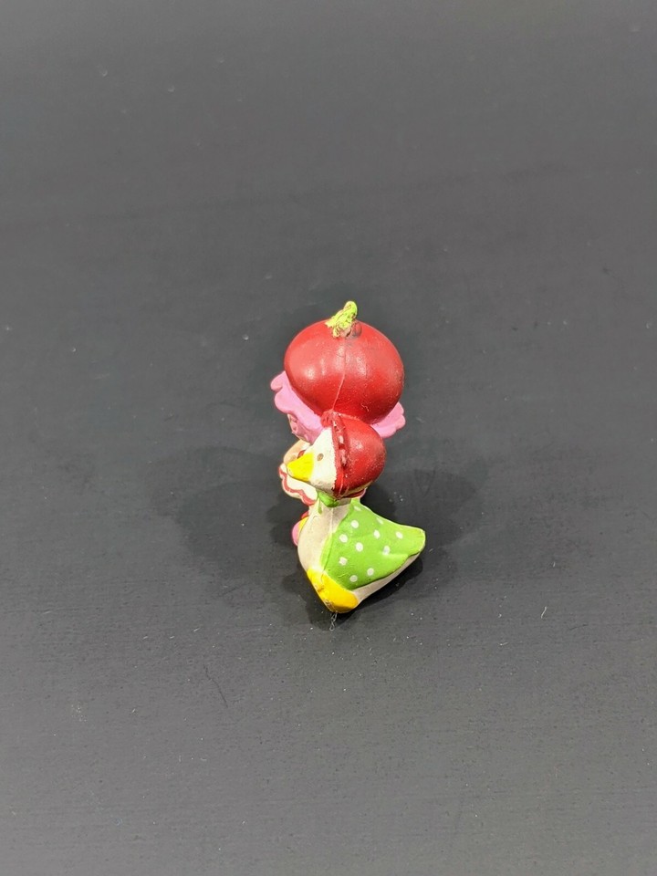 Cherry Cuddler W/ Gooseberry PVC Mini Fig Strawberry Land | eBay
