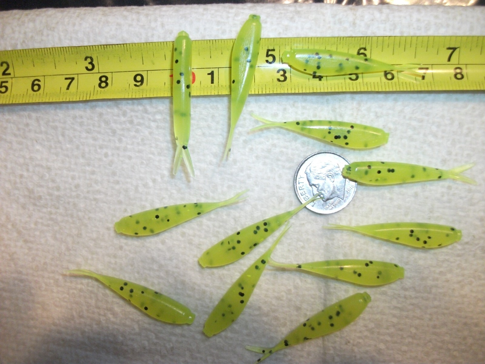 100-1 1/2" crappie panfish-soft fishing minnow grubs-scent-jig-split ...