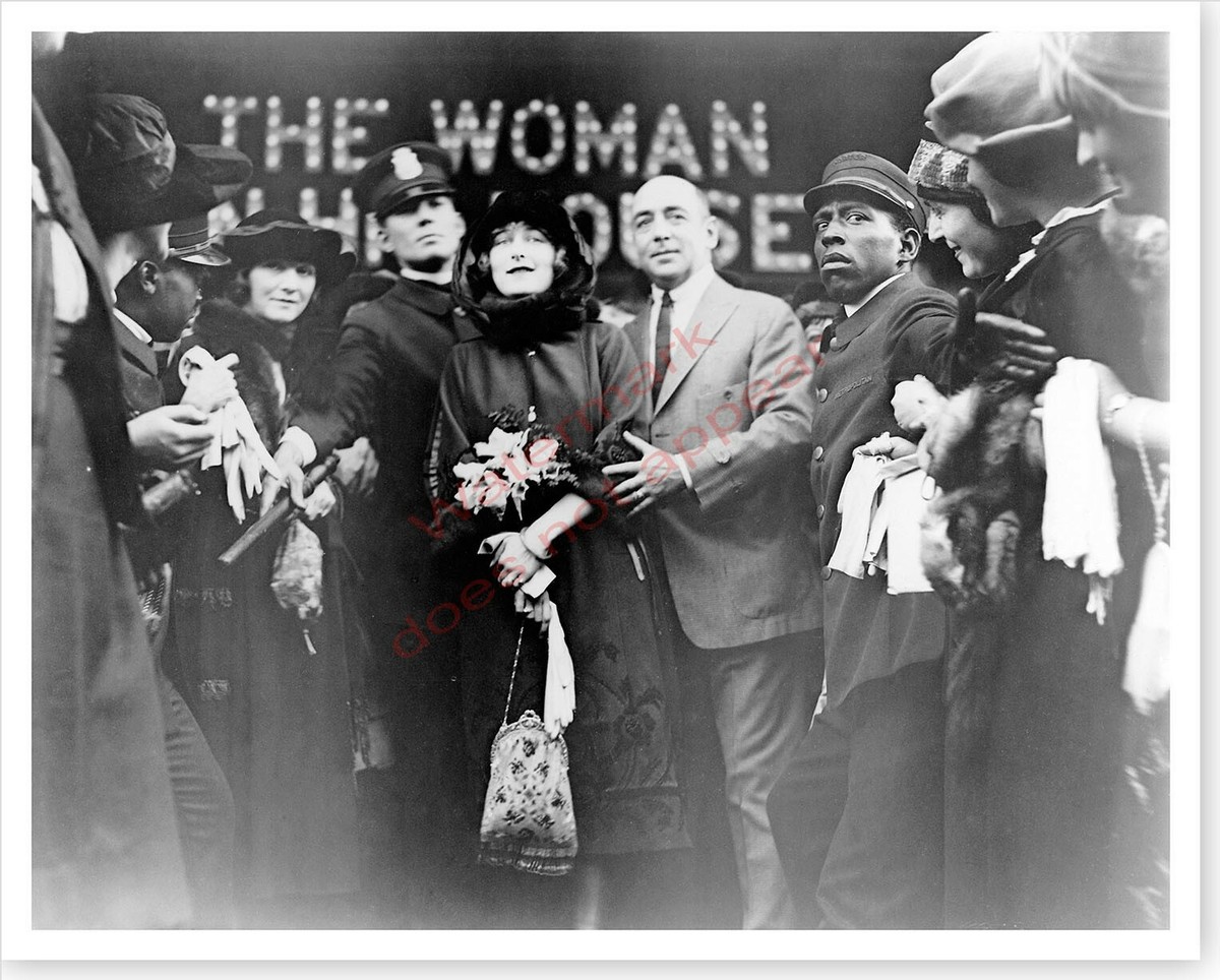 Mildred Harris And Charlie Chaplin